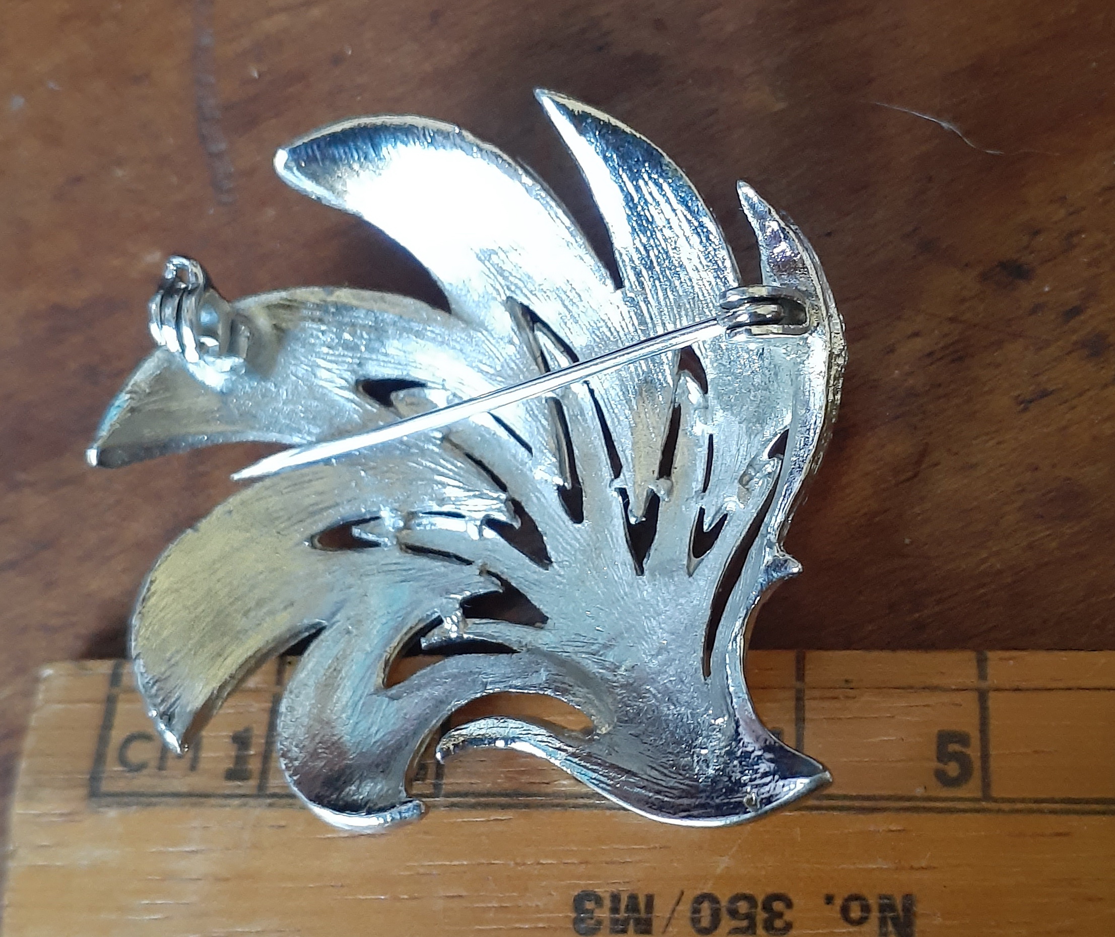 Silver Metal vintage brooch - Styalized Tree - The Bright Beetle